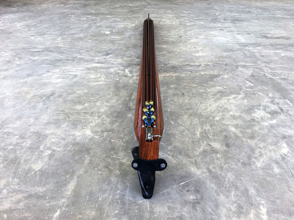 Spearfishing – Cast & Spear